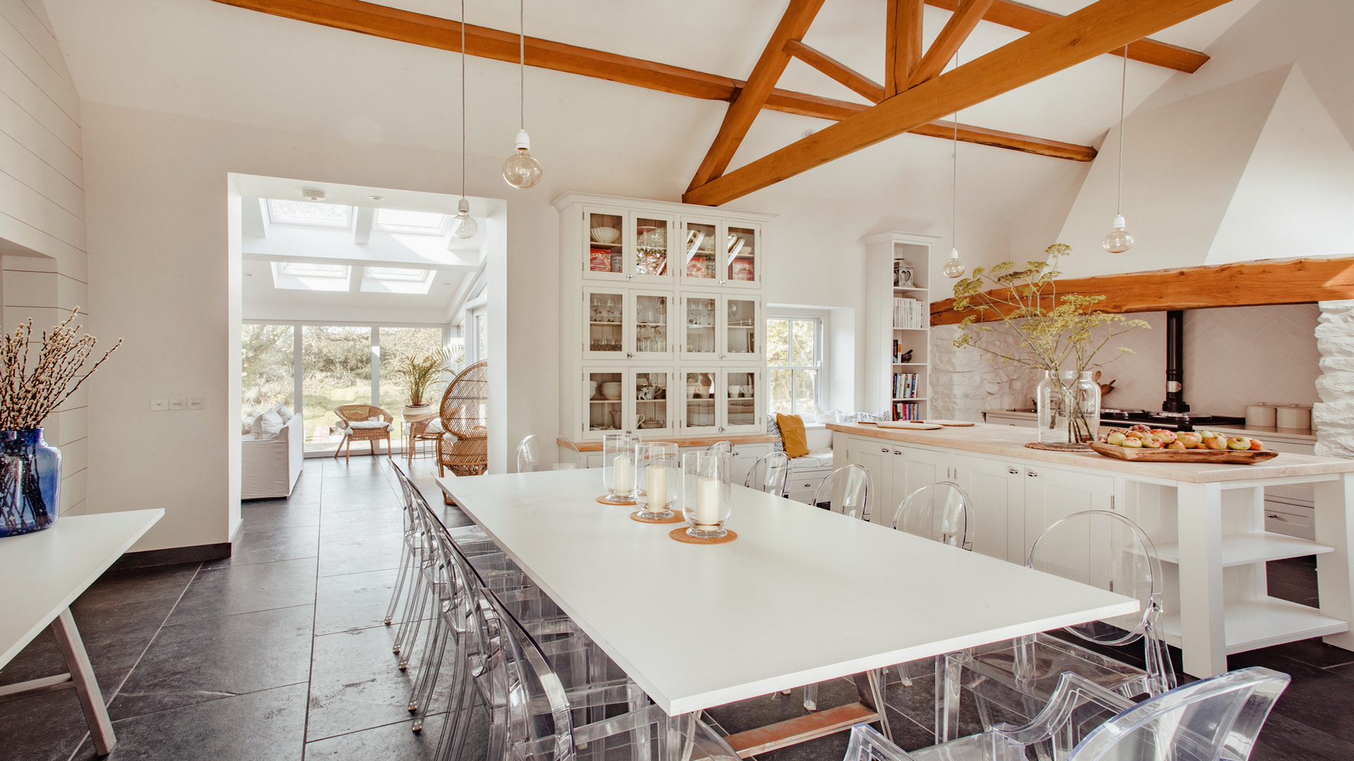 Country Calm Meets Coastal Cool: A Tour of Tyddyn Llwydyn - Boltholes ...
